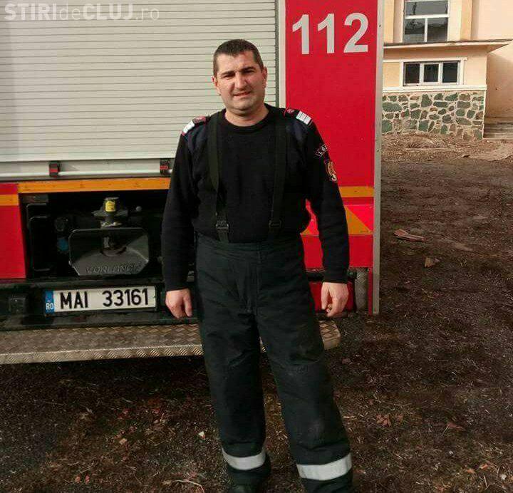 Un pompier clujean ieșit de la cumpărături a ajutat o femeie prinsă sub ... Un pompier clujean ieșit de la cumpărături a ajutat o femeie prinsă sub ...