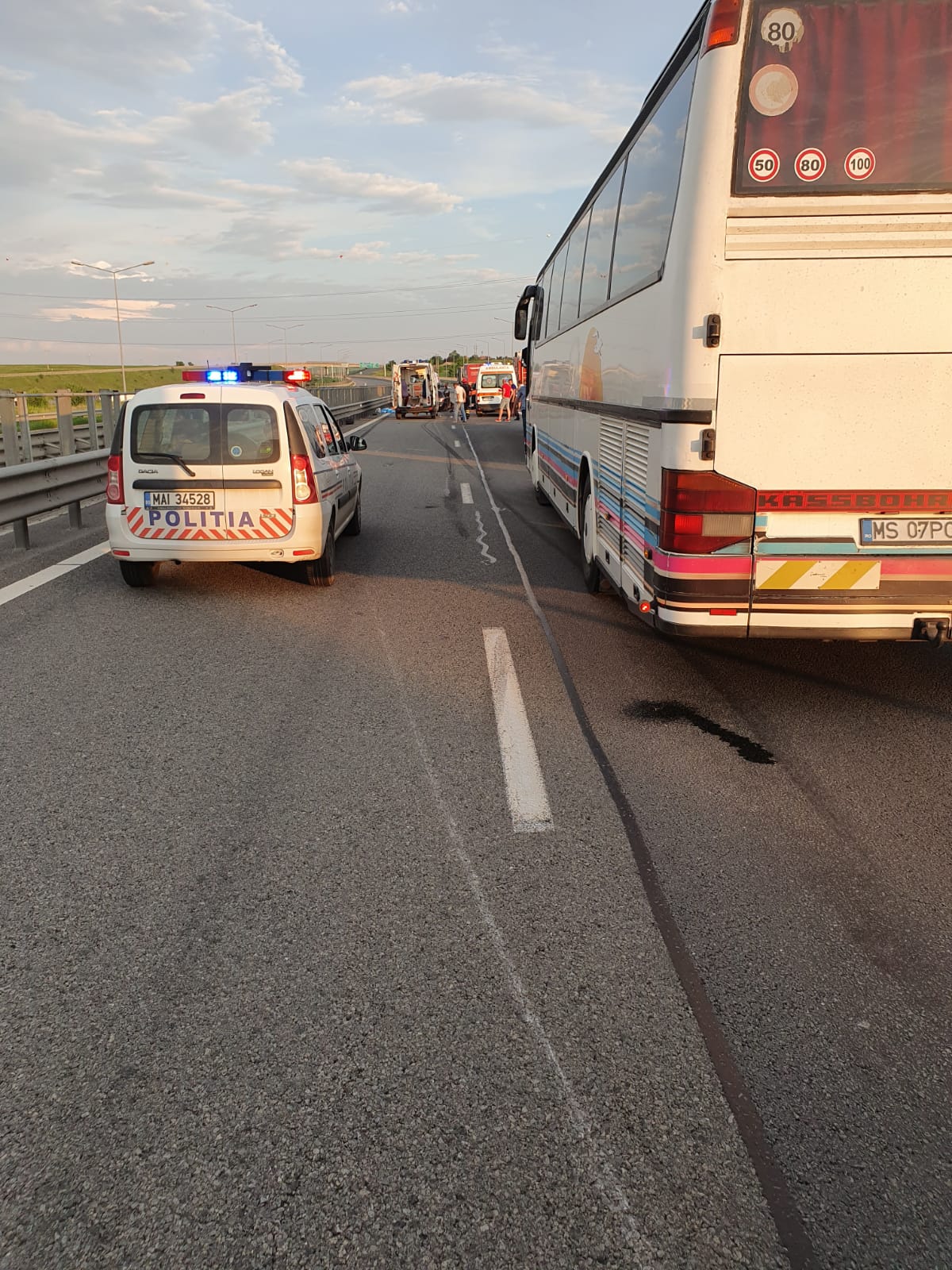 Accident cu trei victime pe Autostrada A3, în zona Turda. Traficul spre Mureș a fost blocat FOTO ...