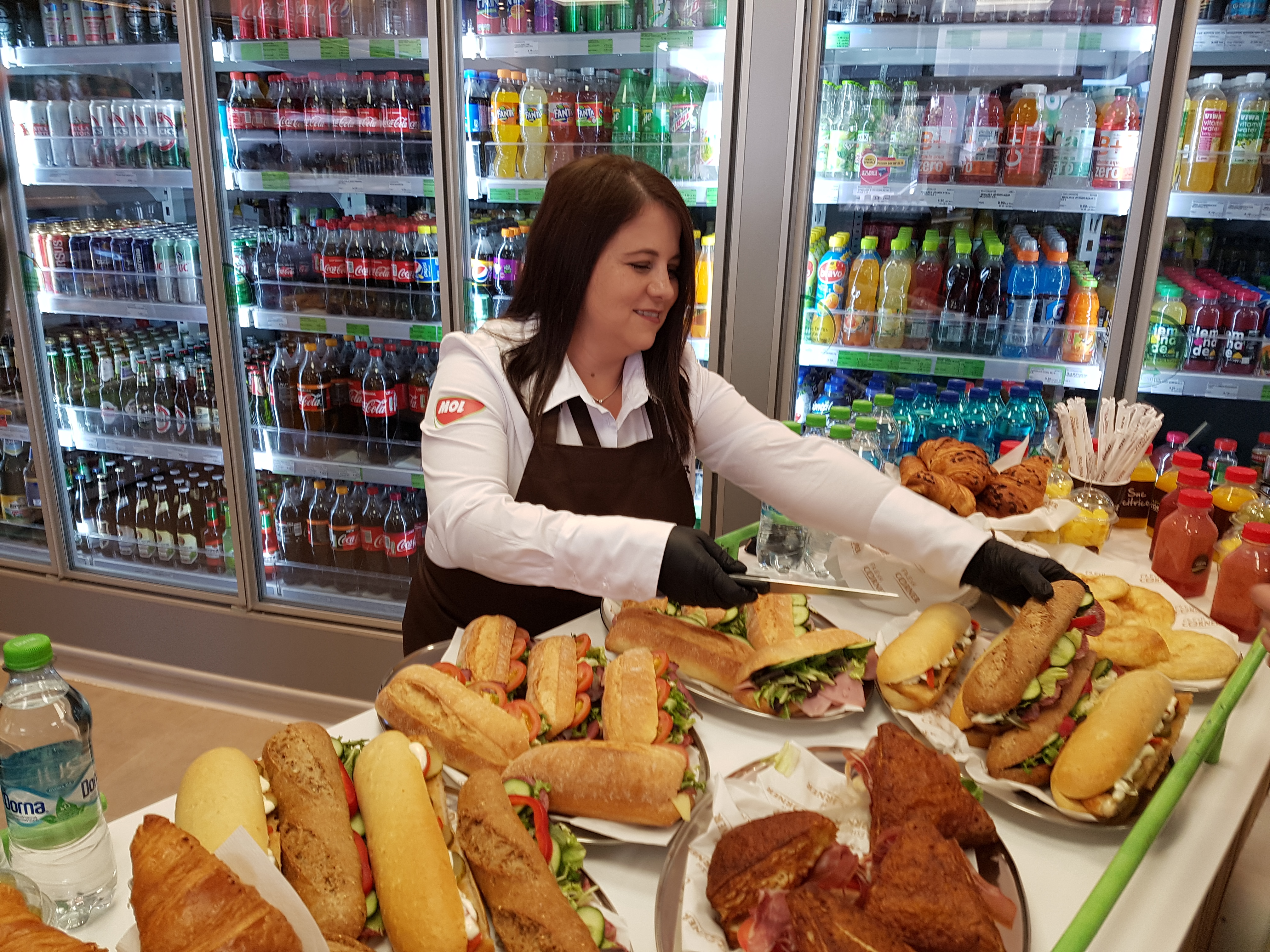 Conceptul Fresh Corner de la MOL România este un succes. Oferă cea mai ...