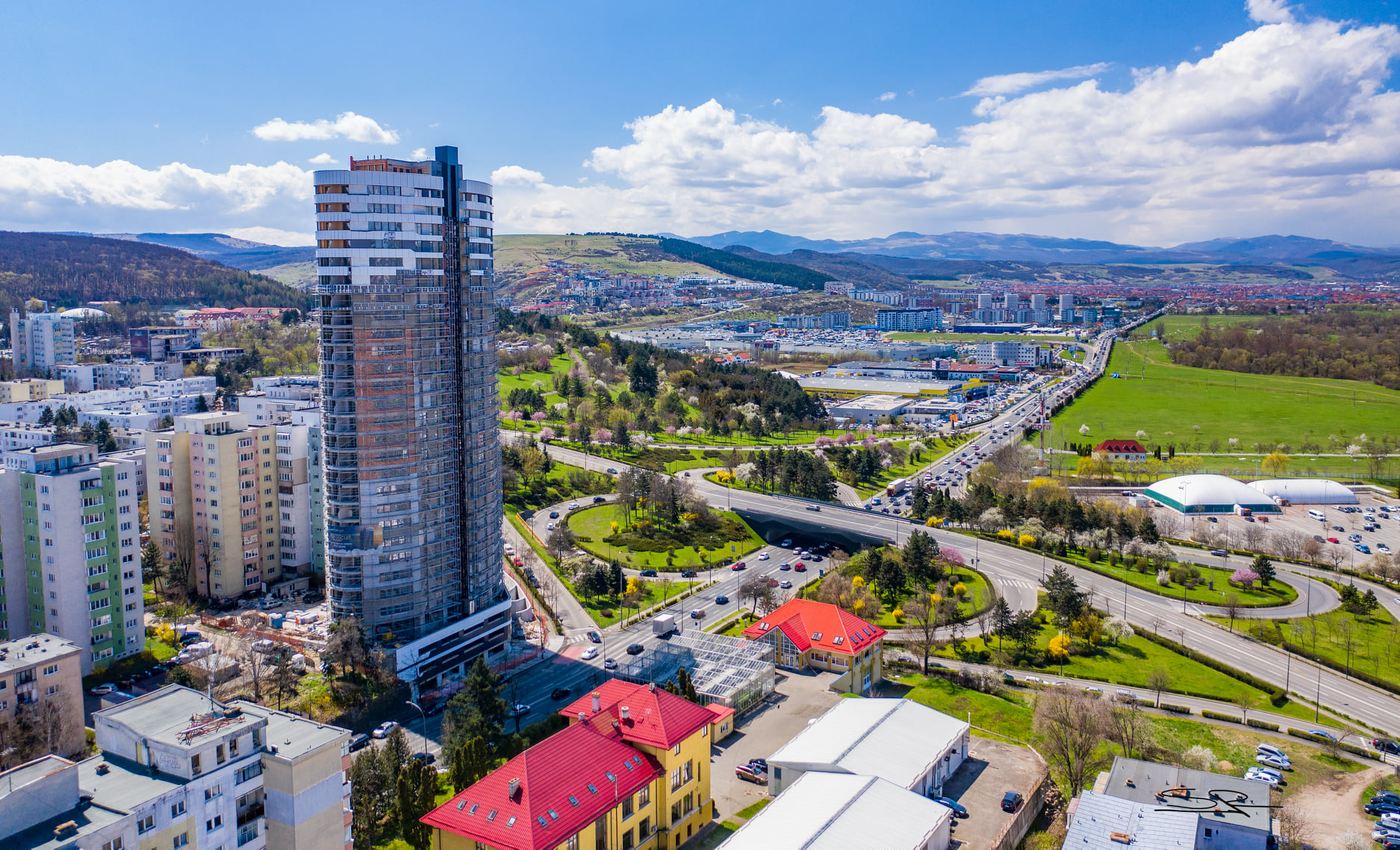 Trafic de vineri spre Florești. Calea Florești fotografiată din dronă ...