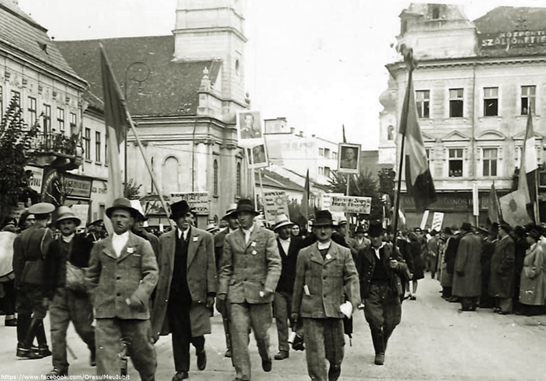 Vizita Regelui Mihai la Cluj - FOTO rare. Îl așteptau și liderii ...