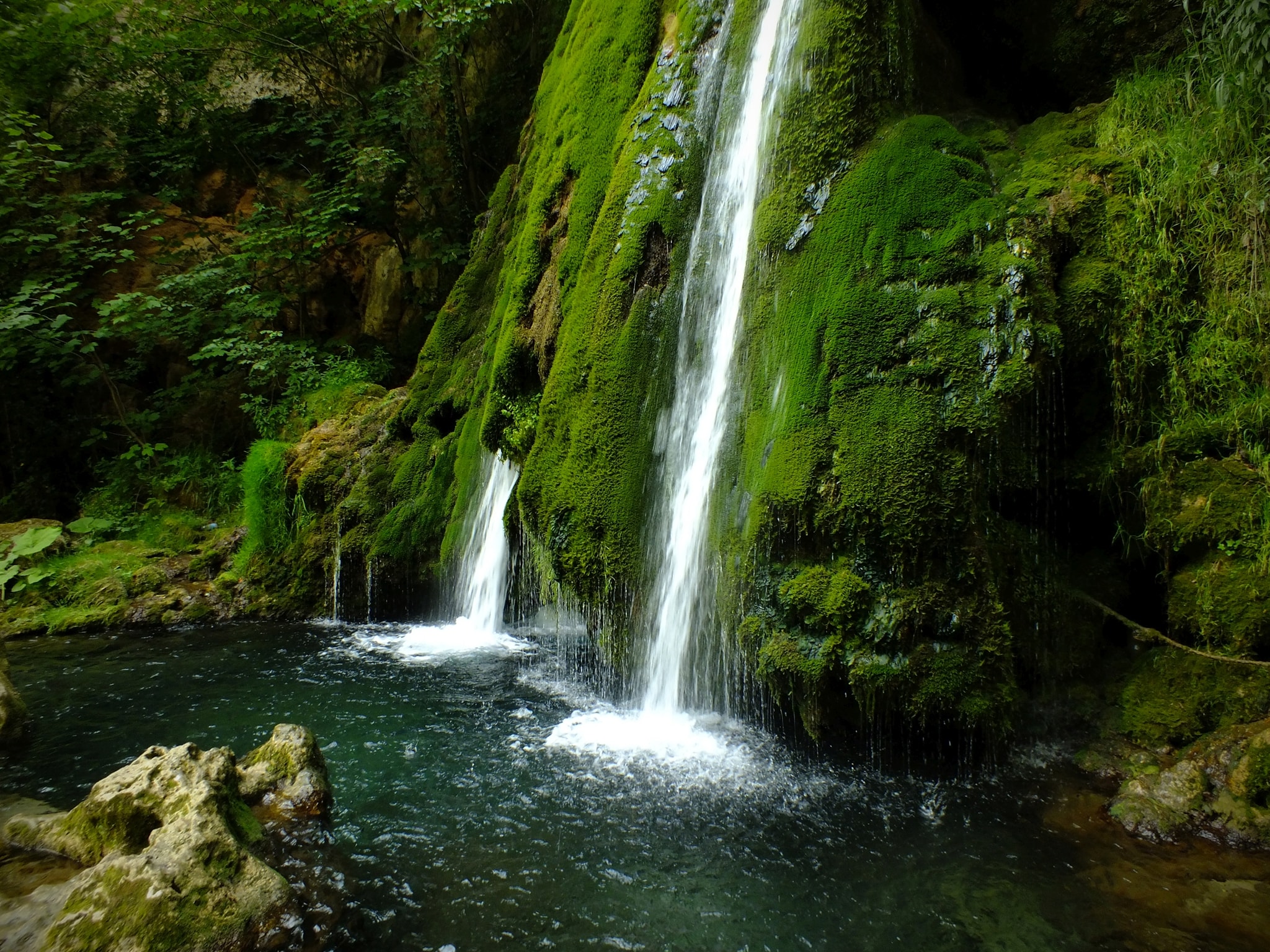 Cascada Vadu Crișului, denumită ”Bigăr 2” - Cum ajungi acolo? Ce traseu ...