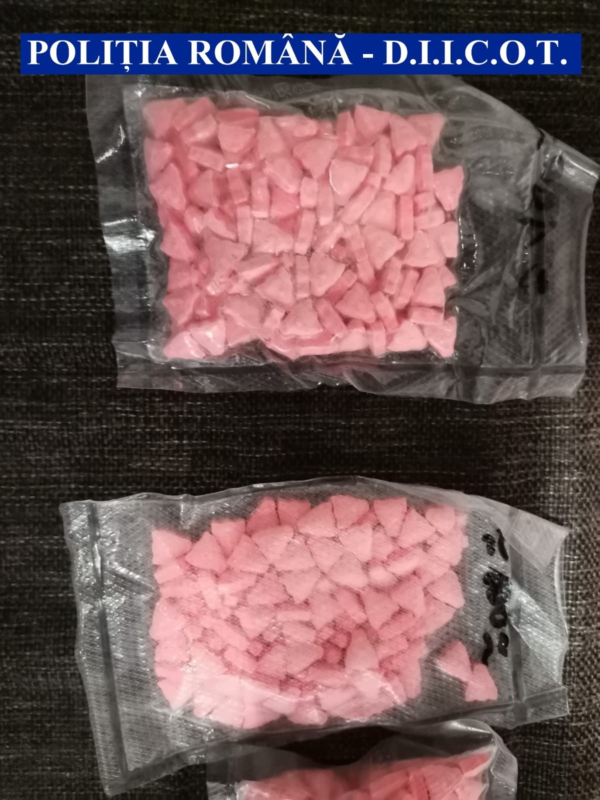 2.600 de pastile de ecstasy, confiscate de la un traficant de droguri ...