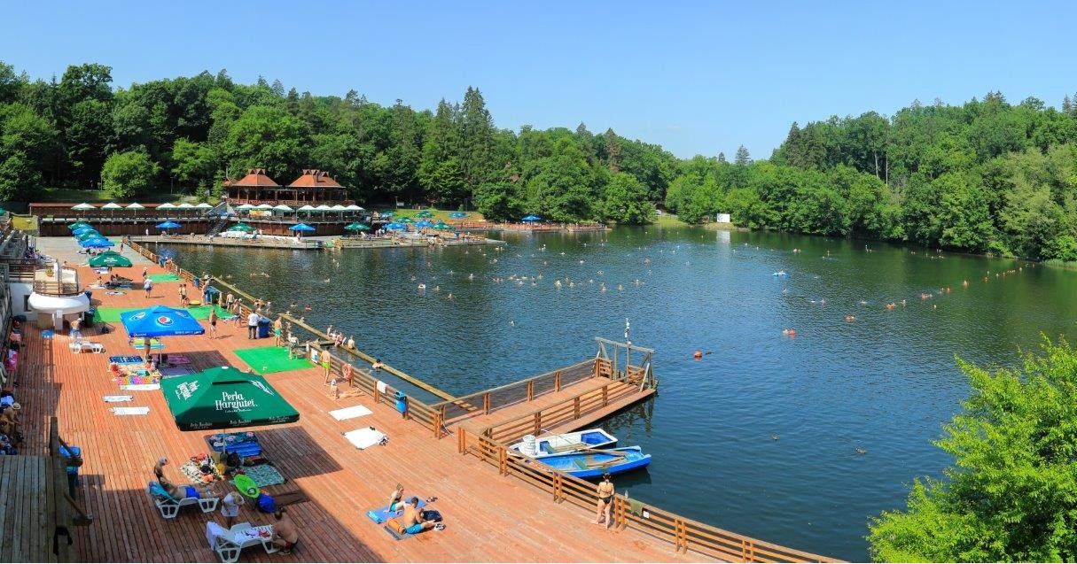 Lacul Ursu Sovata e unic în Europa. Transilvania are locuri minunate ...