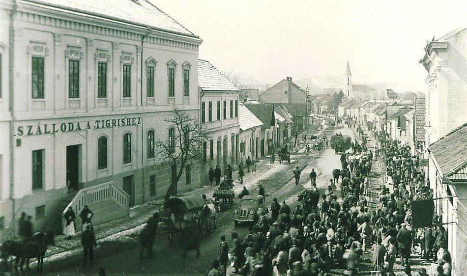 Imagini vechi din Huedin! Orașul a fost fermecător la un moment dat în ...