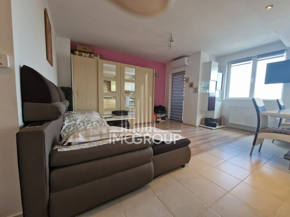 ”Mega ofertă”? - Cât costă o garsonieră de 33 de mp situată la etajul 7 ...