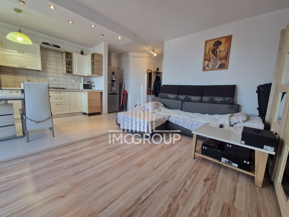 ”Mega ofertă”? - Cât costă o garsonieră de 33 de mp situată la etajul 7 ...