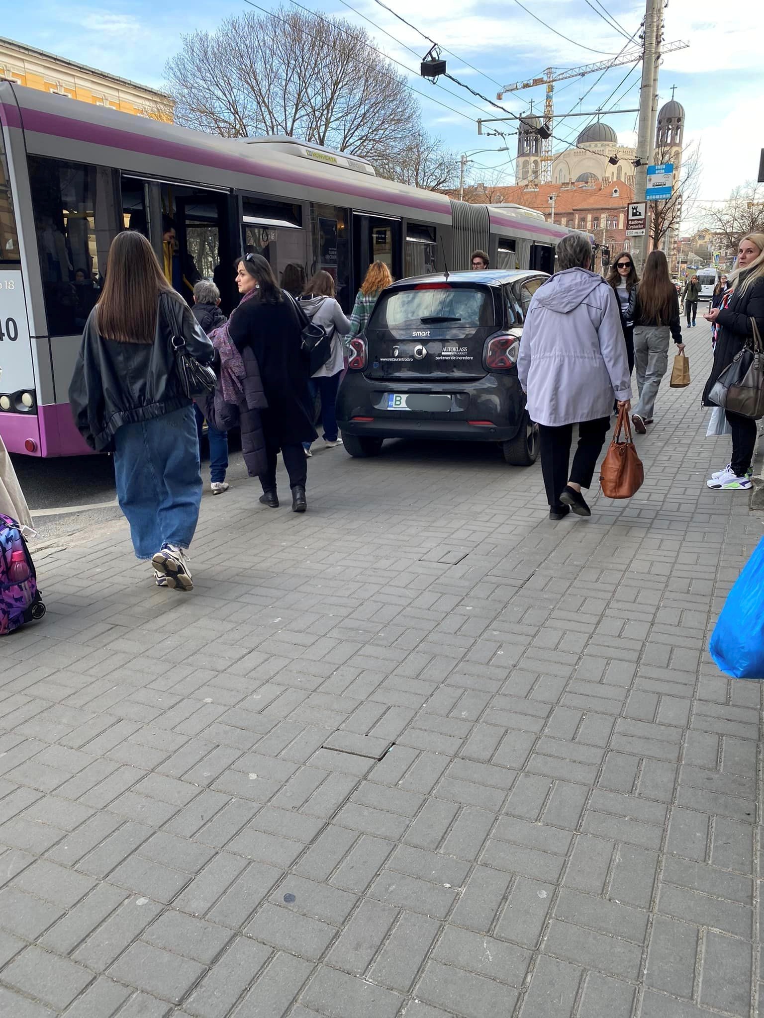 Parcare de cocalar a unui angajat de la un cunoscut restaurant din Cluj ...