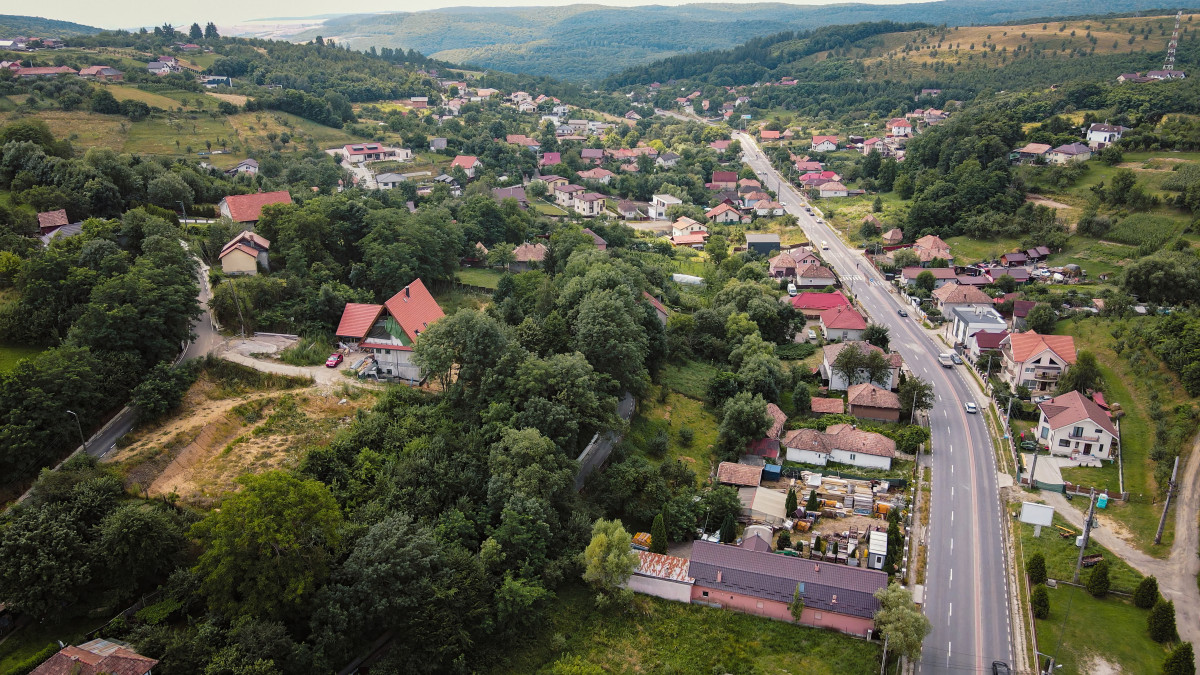 Primarul român din Feleacu, acuzat că schimbă numele străzilor în ...
