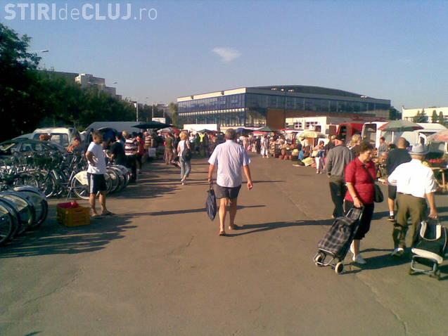 Peste 2.500 de clujeni au vizitat piata volanta de la Sala Sporturilor ...