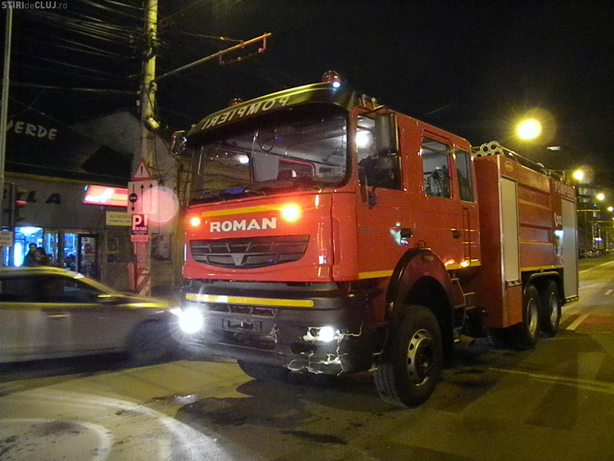 Autospeciala de pompieri din Cluj, care a lovit un autoturism pe 21 ...