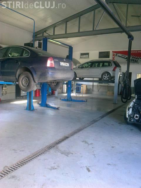 Electrica a taiat curentul in Baciu, dar a sunat Primaria Garbau sa ...