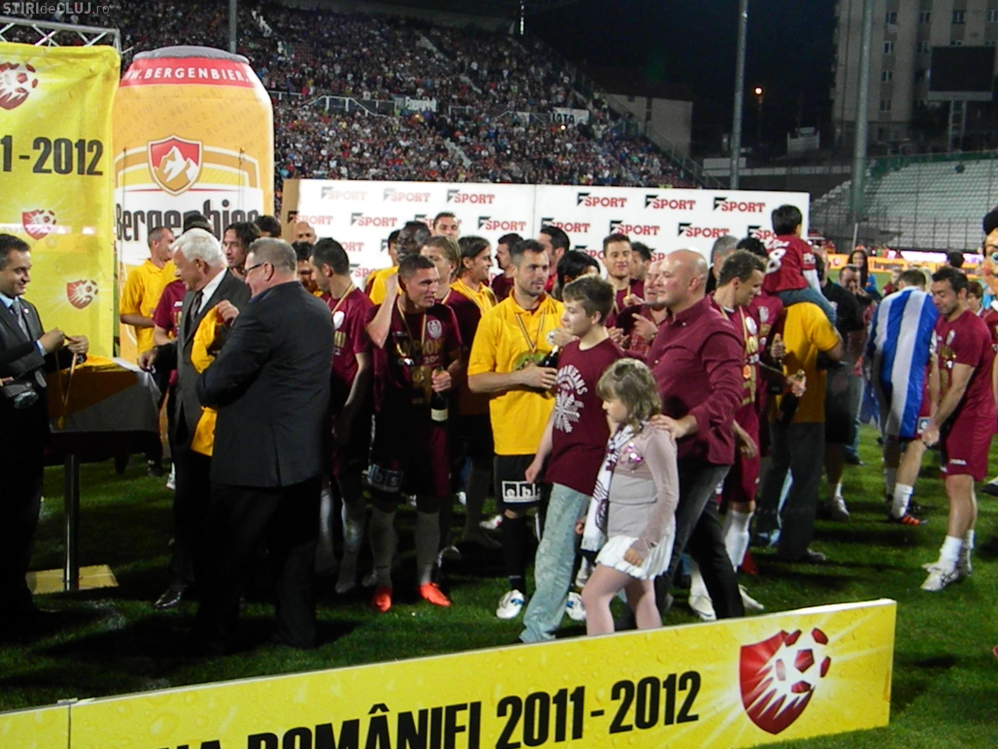 FIESTA pe stadionul CFR Cluj! Sarbatoarea CAMPIOANEI in imagini FOTO si ...
