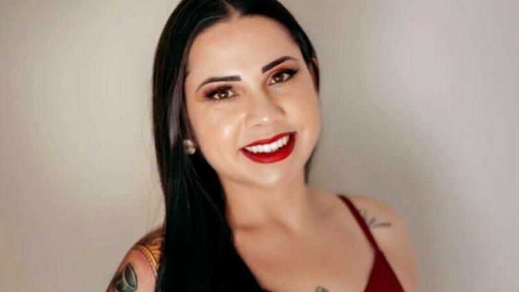 Zâmbitoare în fotografii, dar cu sufletul în bucăți. O mamă a decis să ...