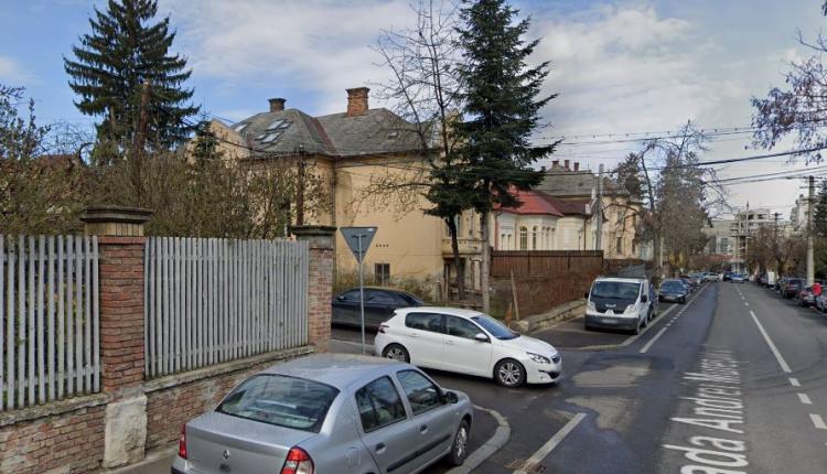 Imagine de pe una dintre cele mai frumoase străzi din Cluj-Napoca, la ...