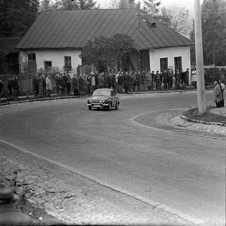 Calea Turzii fără asfalt, la Raliul Clujului! Imagini de epocă - FOTO ...