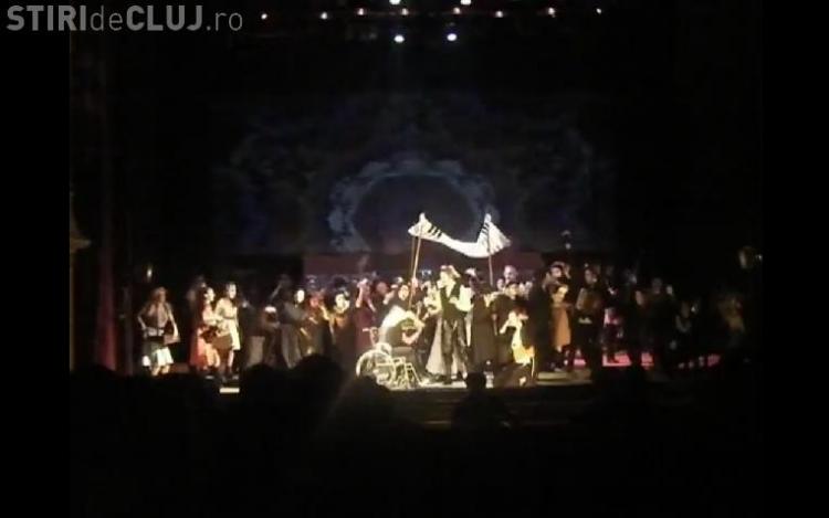 Artistii de la Opera Romana din Cluj au imbracat uniforme SMURD la ...