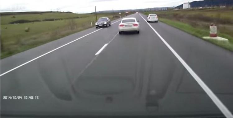 Cum se depășește pe acostament pe drumul de la Cluj la Dej VIDEO ...