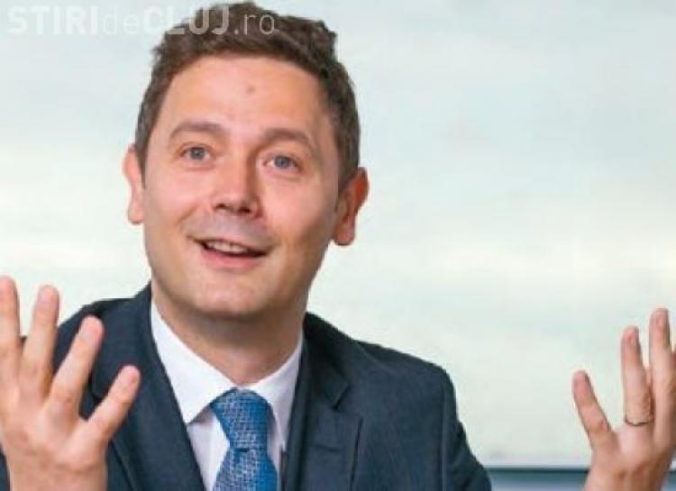 Un bancher de la BCR are un salariu de 37.000 de euro net pe lună ...